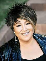 🐞 Paroles Táta Vega : paroles de chansons, traductions et nouvelles ...