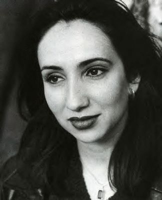 🐞 Paroles Assia : paroles de chansons, traductions et nouvelles chansons