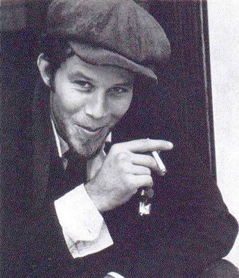 Paroles et traduction Tom Waits : Tom Traubert's Blues (Four Sheets To ...