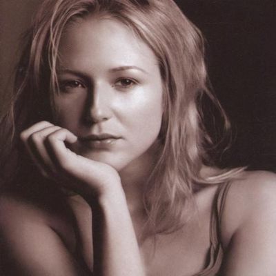 Paroles et traduction Jewel : Foolish Games - paroles de chanson